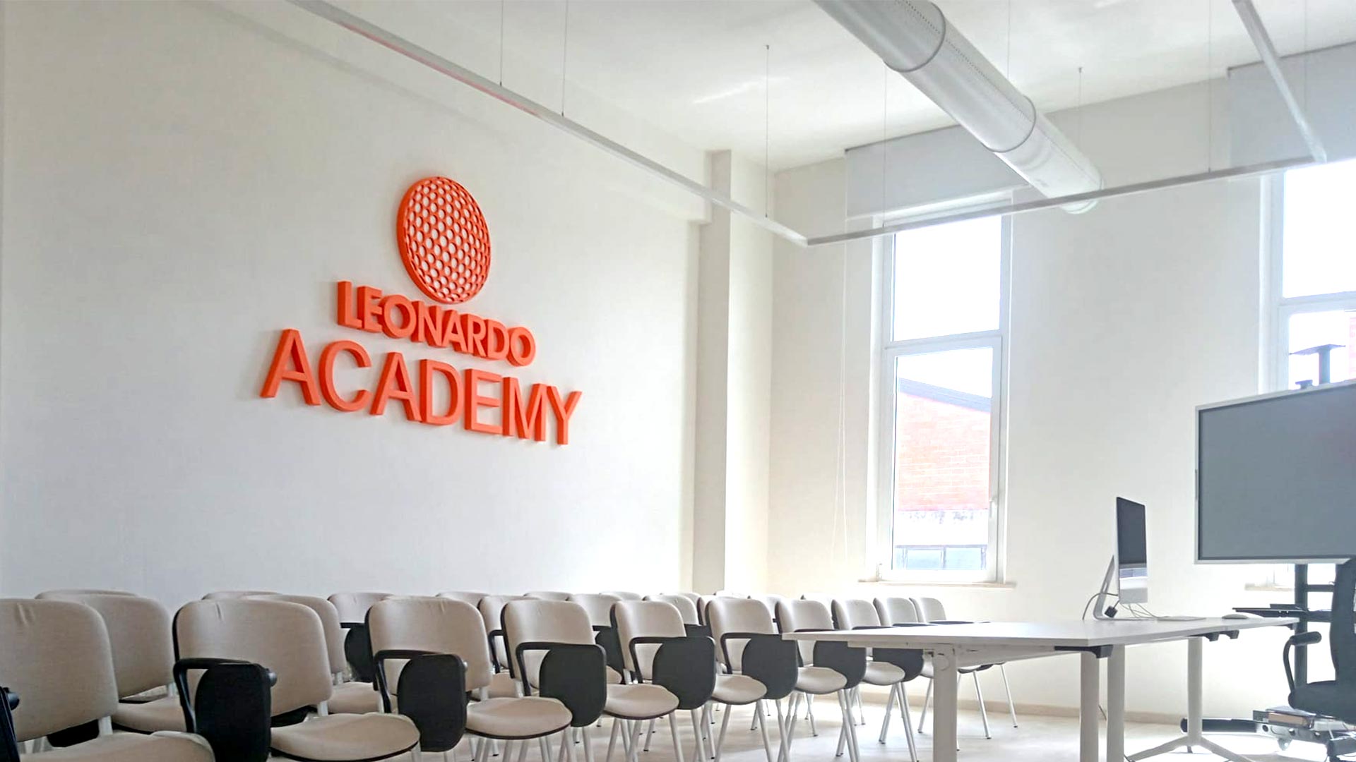 Chi siamo | Leonardo Academy